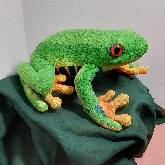 Fiesta | Toys | Fiesta Plush 9 Tree Frog 22 | Poshmark